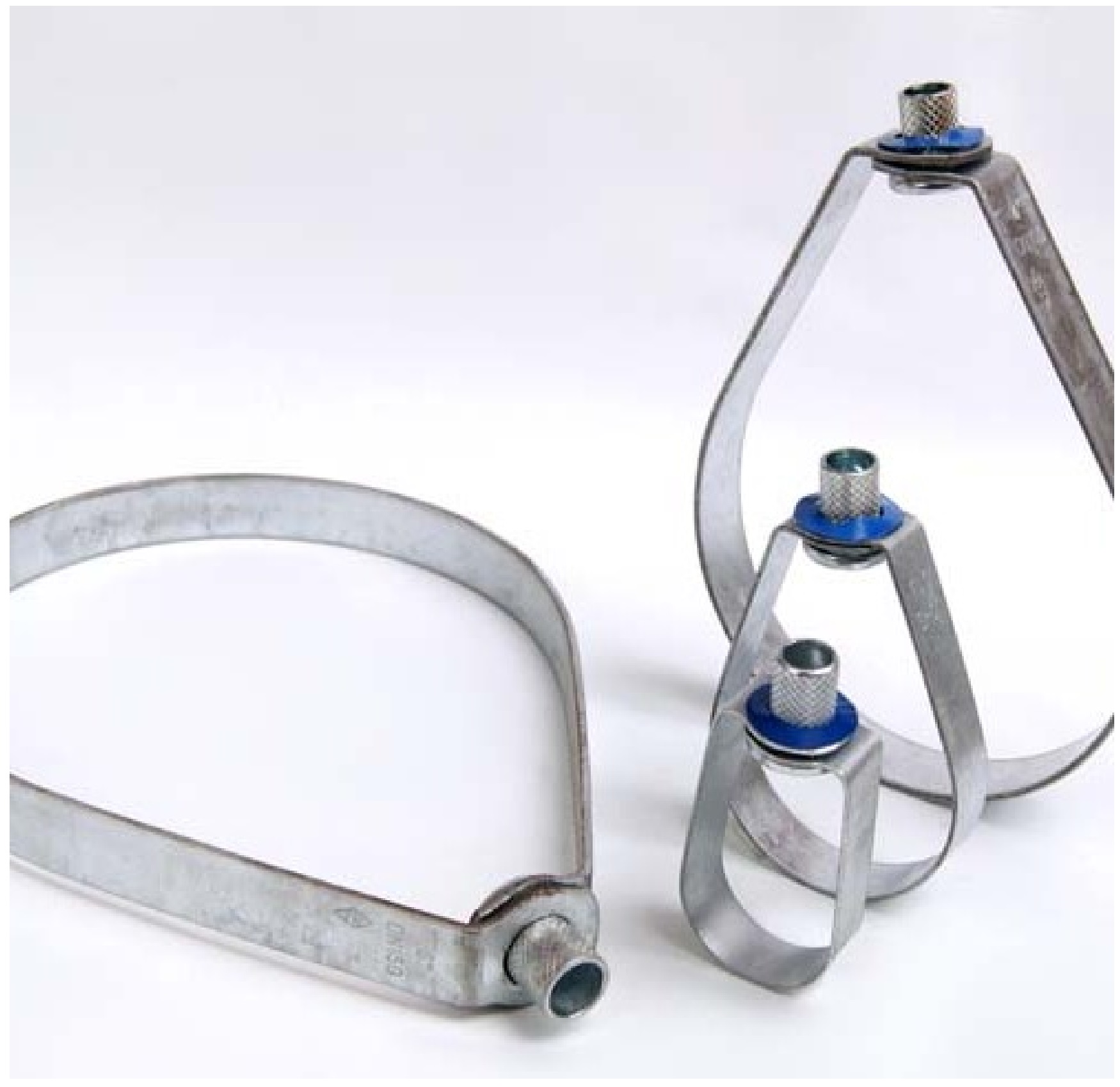 COLGADORES TIPO GOTA – REVOCIN SERGE SAC